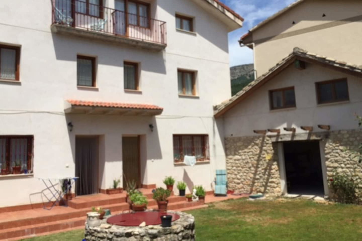 Casa Rural Artavia, Rio Urederra - Estella