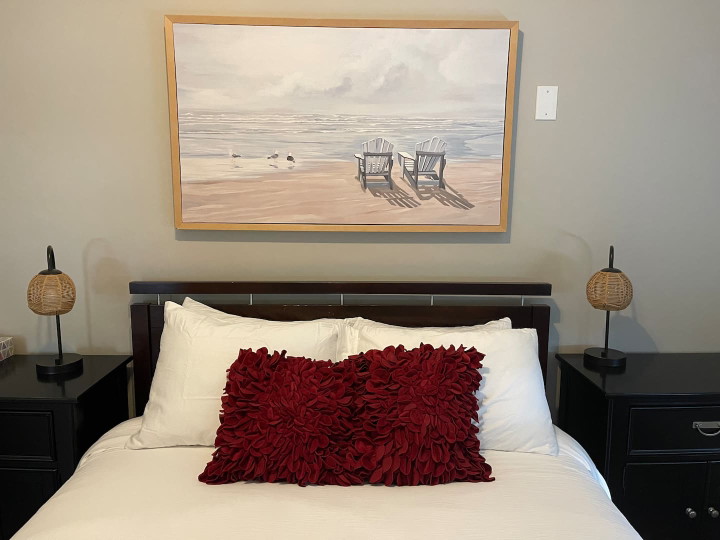 New Oceanfront 1 Bdr Guest Suite - Vancouver Island