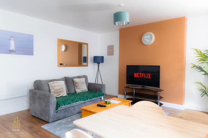 Comfy 2br Apt | Sleeps 5 | Minehead Central - サマセット