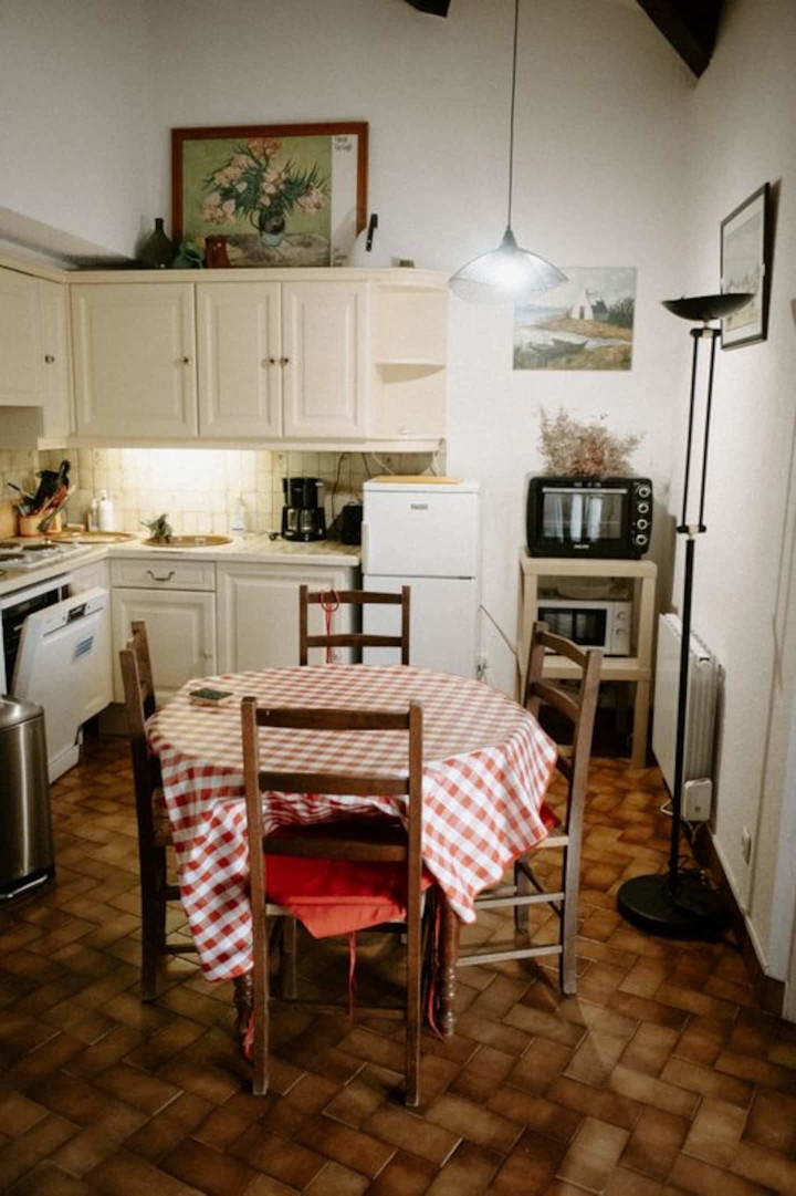 Komfortables Apartment In Einer Ruhigen, Sicheren Residenz Mit Bäumen - Saintes-Maries-de-la-Mer