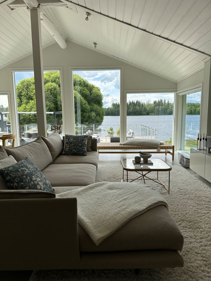 Elegant Villa With Amazing Lakeview - Finland