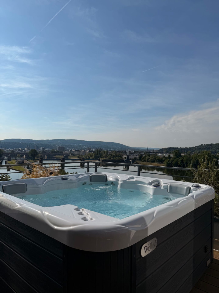 Luxurious Penthouse With Mosel View & Jacuzzi - Koblenz