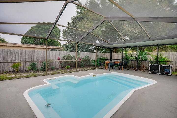 Fully Remodeled St Petersburg Home W/ Private Pool - Pinellas Park, FL