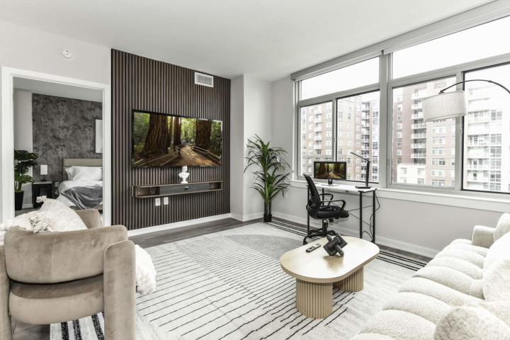 City View 2br Retreat With Rooftop, Gym & Parking - Arlington, VA