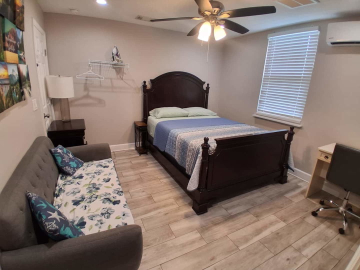El Palomar Studio. Centralized Location - Jacksonville, FL