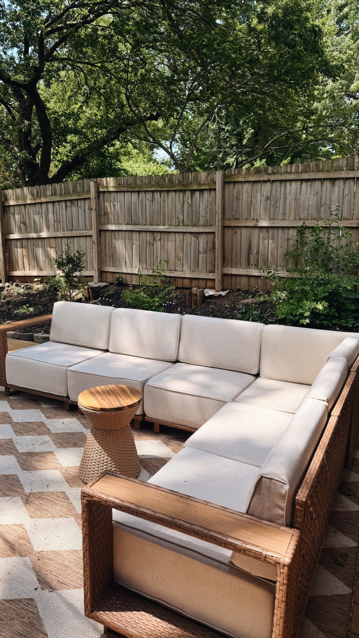 Quiet Waldo Home · 3 Br · Garage - Kansas City, MO