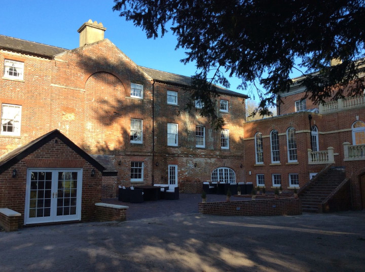 The West Wing At Everleigh Manor - Amesbury