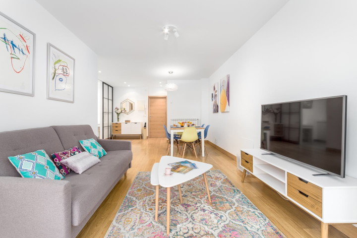 Newly Refurbished Flat In Antiguo In Walking Distance To Ondarreta Beach - San Sebastián