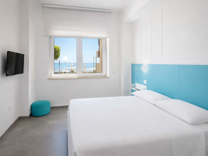 Bilocale Con Vista Mare A 20 Metri Dalla Spiaggia - Crotone