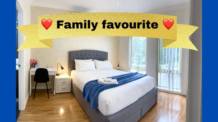Looking For A Spacious Home Your Family Or Staff Will Love? This Is It! Free, Easy Parking And Simple, Straight Forward, Keyless Check In! Bed & Bath Linen Hire And Air-conditioning (Heating & Cooling) Included! No Stairs For Easy Access. - Adelaide
