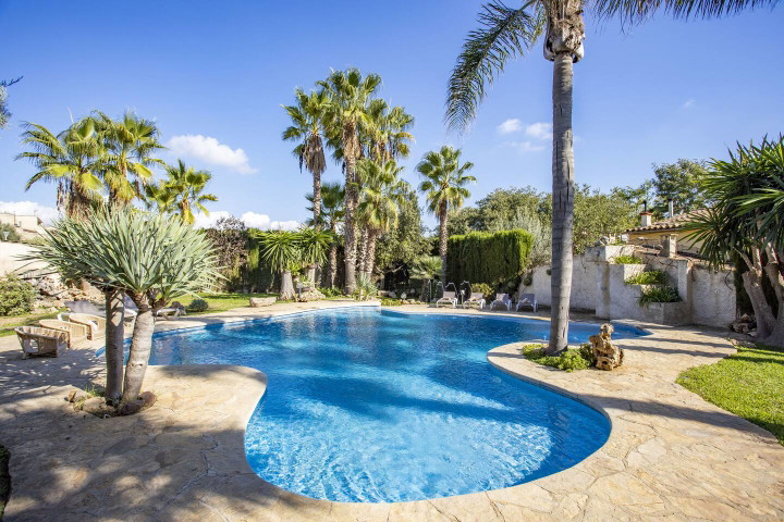 Moderna Villa Para 8 Personas Con Gran Piscina Y Barbacoa - Inca