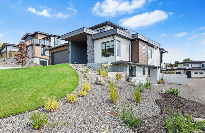 Oak Barrel Suite. Parking. Walk To Wineries! A/c - West Kelowna