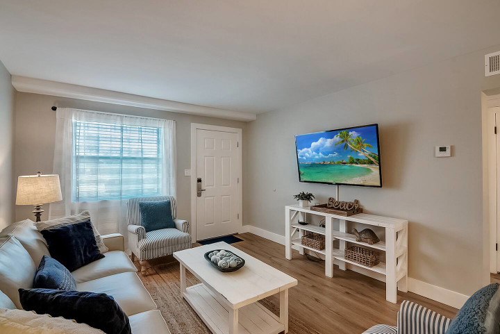 Venus 106 - The Salty Sister | Gulf Front Condo - Fort Walton Beach, FL