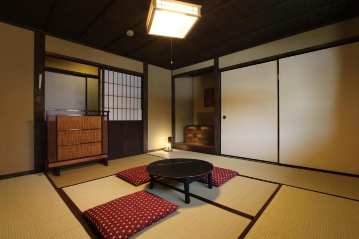 旅人が集う、城下町にある築100年の町家の一室 (3名定員)岩村城下町 ゲストハウス - Nakatsugawa