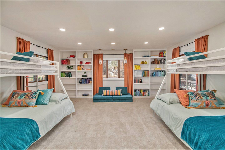 King Beds|playroom|arcade|chef's Kitchen - Omaha, NE