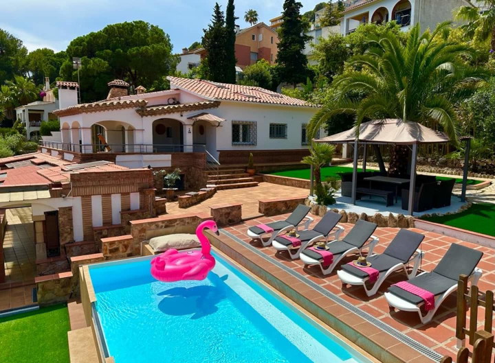 Villafran Santacristina,  Casa Delante De La Playa - Blanes