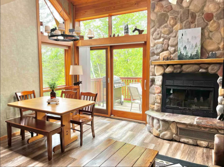 Lutsen Ski-in/ski-out Townhome W/pool Access - Lutsen, MN