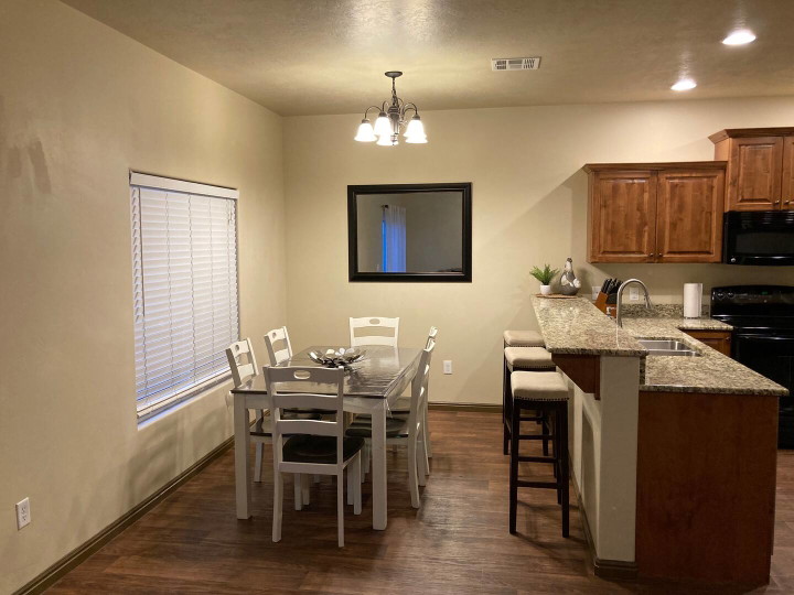Cedar Ridge Escape W Top Amenities+ Hot Tub & Pool - Cedar City, UT
