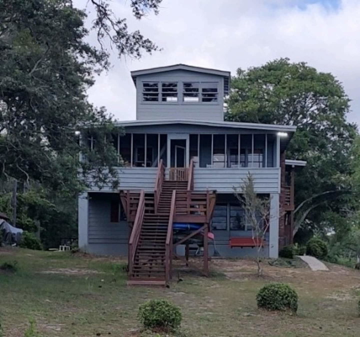 Clara Vista-waterfront Home, Pier, Deep Water Slip - Oak Island, NC
