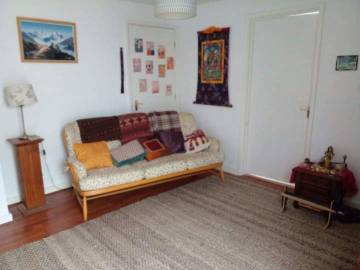 Single Room In Family Home - Bradford