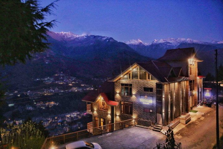 3 Bedroom Independent Private Apartment +Balcony - Manali