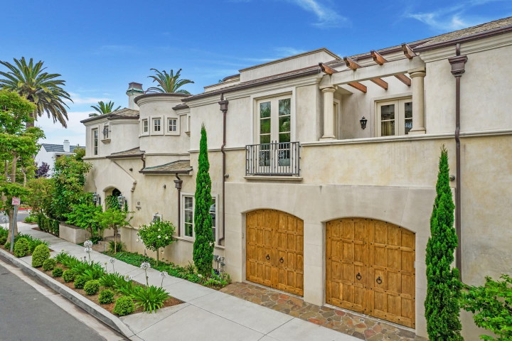 Villa De Playa De Lujo De Inspiración Francesa - Newport Beach, CA