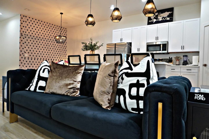 Luxurious Modern 3 Br Home Central Mcallen - McAllen, TX