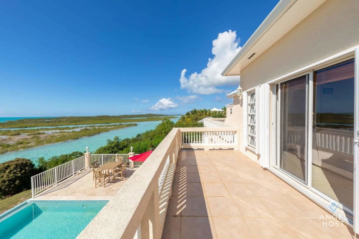 Waterfront Villa With Private Pool On Chalk Sound - Turks and Caicos Islands