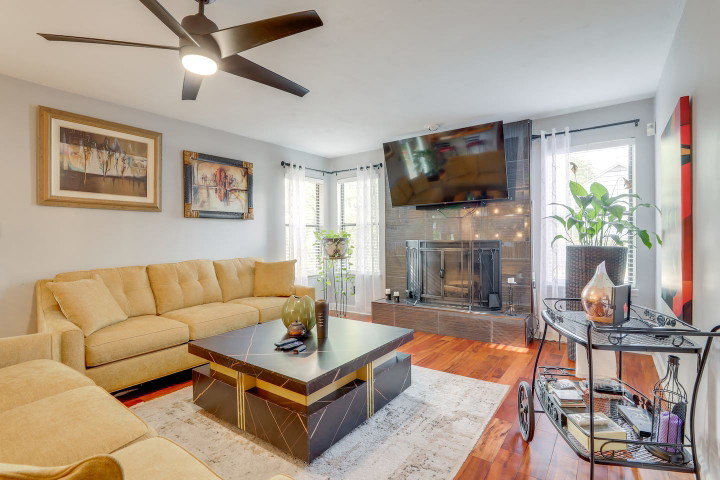 4 Mi To Stone Mountain: Retreat W/ Office! - Stone Mountain, GA
