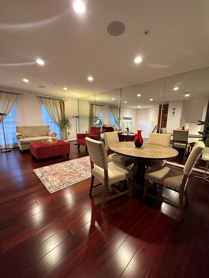 Townhouse In Gaithersburg - Gaithersburg, MD
