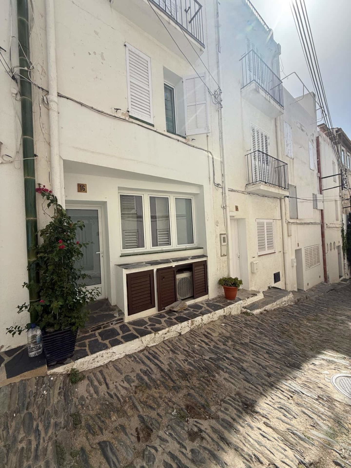 Apartamento Boutique Sota Campanar En Cadaqués. - Cadaqués