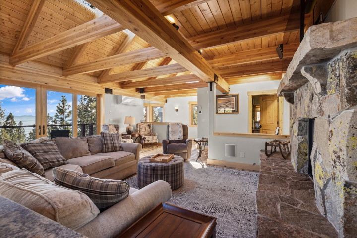Lake Tahoe Views | Luxury Tahoe City Stay - Tahoe City, CA