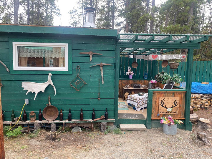 The Shack. - Yukon