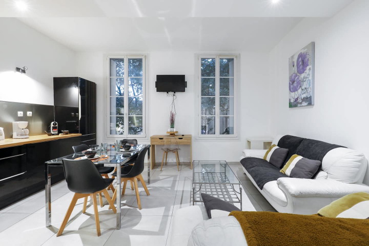 Saint-roch ~ Spacious Park View Fully Equipped - Montpellier