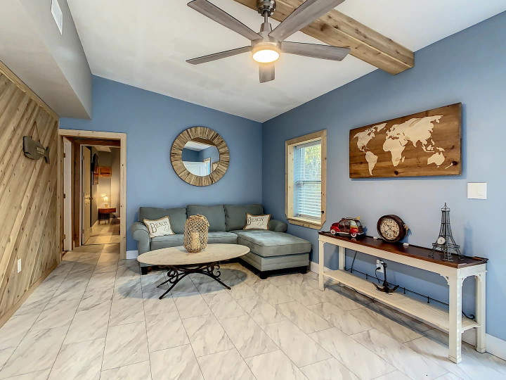 Lovely 2 Bedroom Beachside Vacation Getaway. - Cocoa Beach, FL