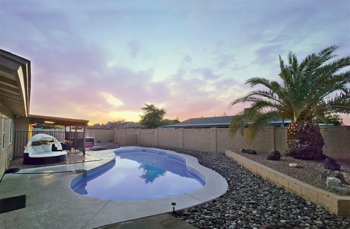 3br Home W/ Pool & Hot Tub, Stadium + Spring Train - Sun City, AZ