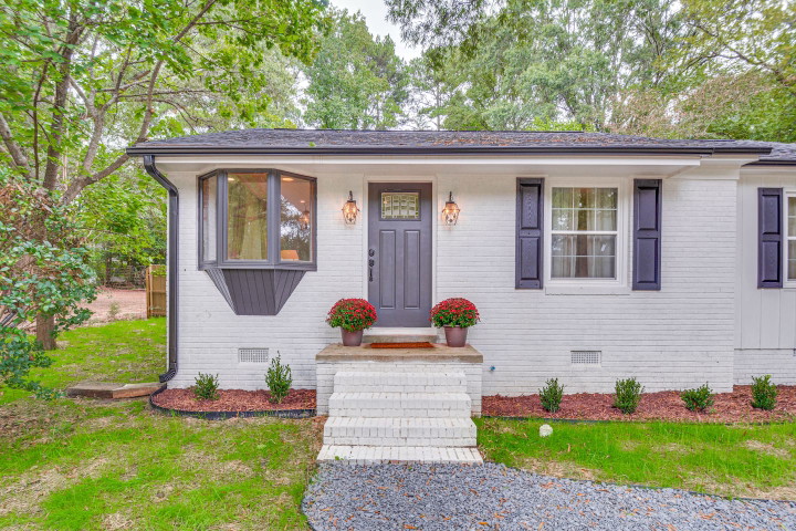The White Brick Cottage - Cary, NC