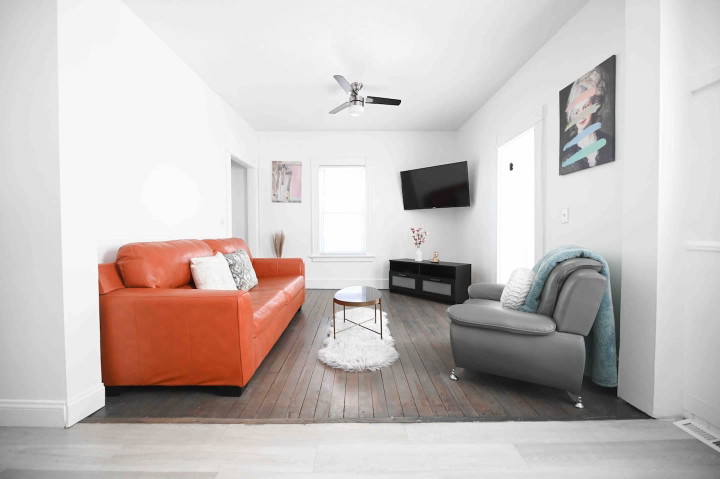 Frisch Renovierte 2-zimmer-wohnung! - Shelton, CT