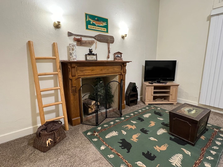 Cabin-feel*desk*wifi*sofasleeper*recliner*wash/dry - Ogden, UT
