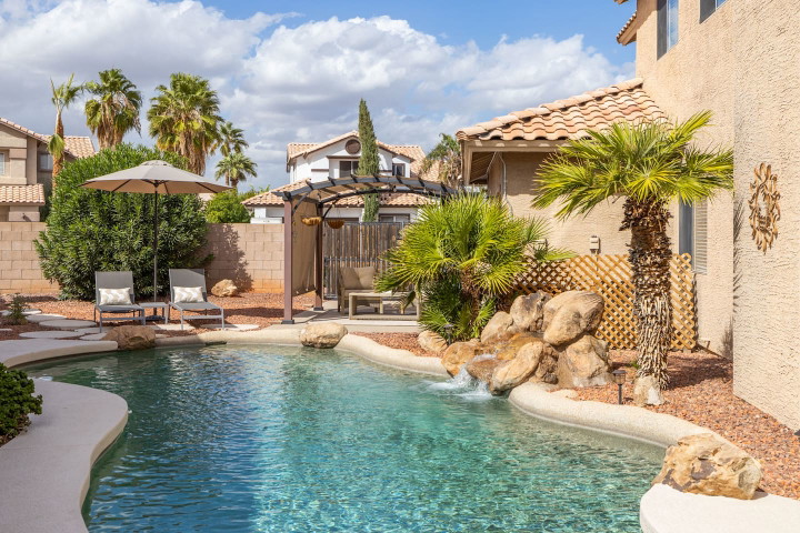 Perfect Family Haven: 5br,heated Pool + Golf Green - Arizona