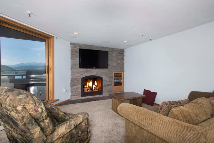 Direct And Unobstructed Lake Views, Pool & Hot Tubs, On Lake Dillon - Summit County, CO