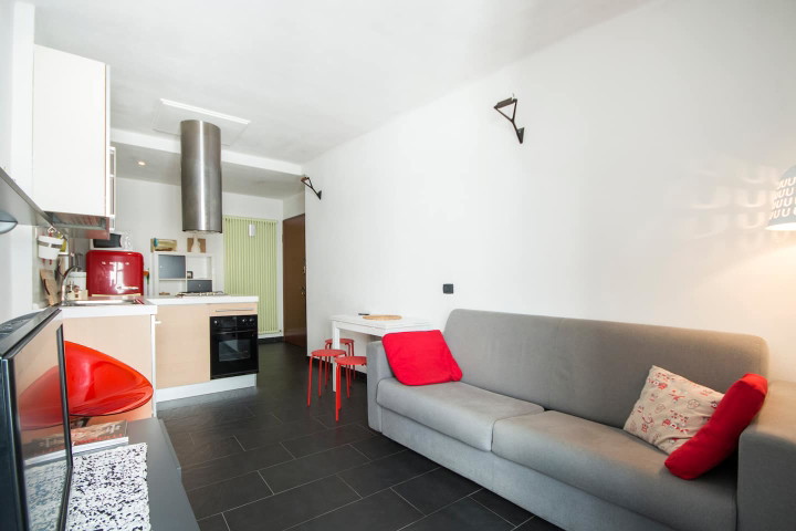 Just Steps From The Lake And The Stadium - Como
