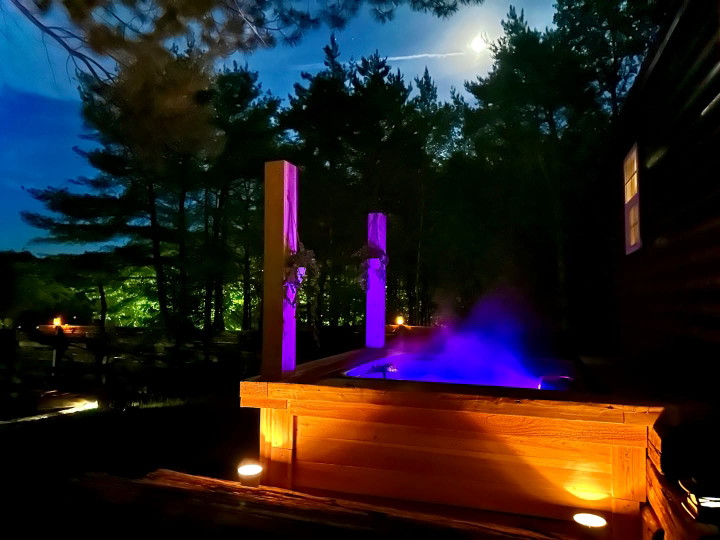 Maple Villa ·Brand New Jacuzzi · Axe Range · Pet- Friendly Near Cook Forest - Lake Erie, PA