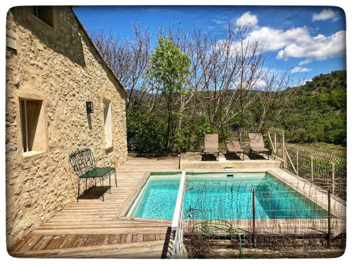 Magnificent 2 Floor Stone Home In Luberon Hamlet - Apt