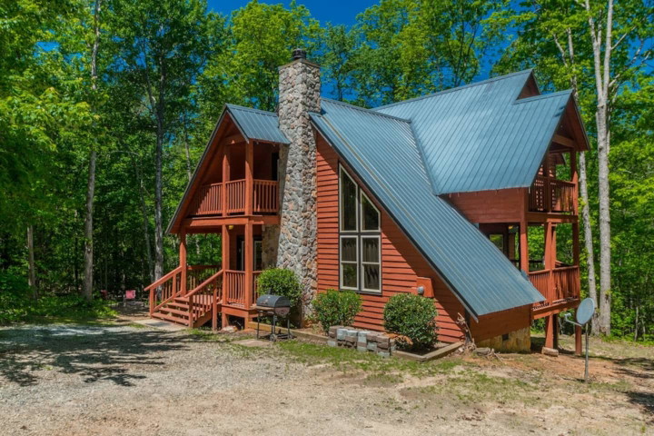 Private A-frame Cabin W/ Hot Tub, Pool Table - Clermont, GA