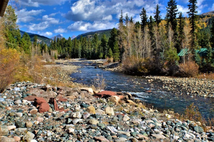 Spacious Cabin Right On Vallecito Creek With Gorgeous Views - Colorado