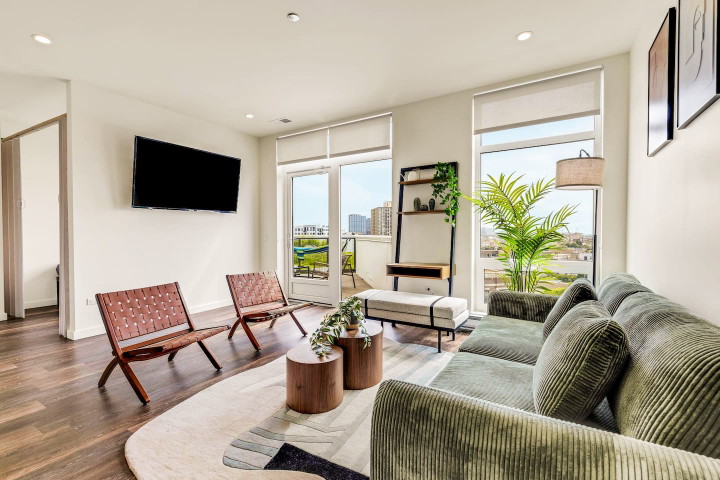 Luxury 3bd Penthouse  Private Patio+skyline Views - Chicago