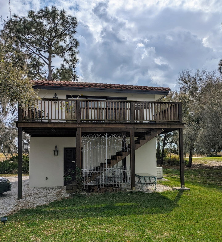 One Bedroom Apt On Lake June - Lake Istokpoga, FL