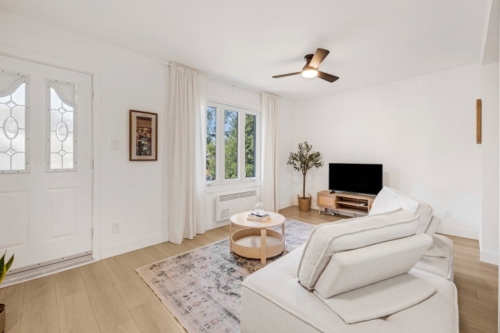 2br Apartment + Parking, Longueuil - Boucherville