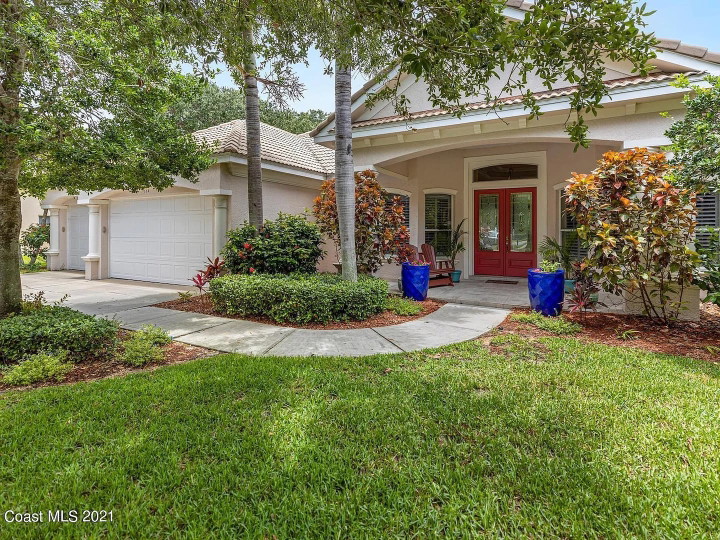 Beautiful Beach Side Happy Home - Satellite Beach, FL